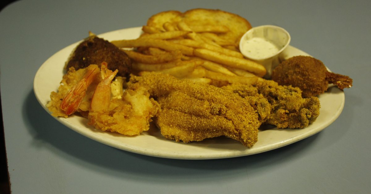 Mohawk Seafood Tavern Restaurant | Discover Monroe West Monroe